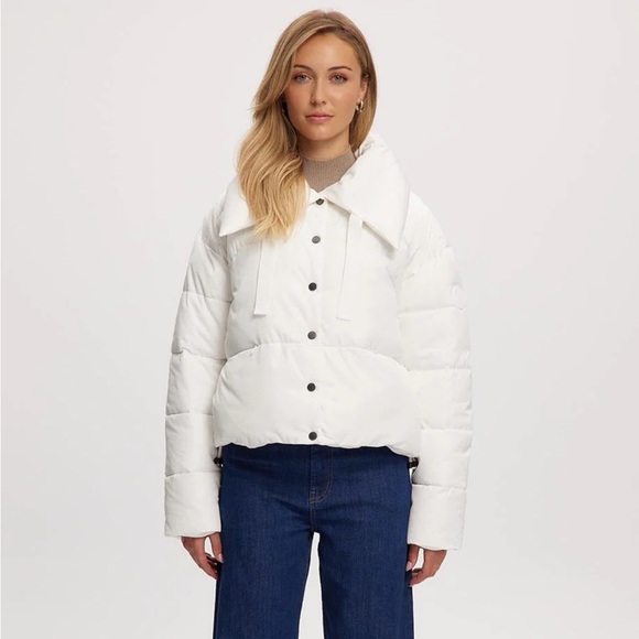 Noize | Jackets & Coats | Noize Yasmin Cropped Puffer Jacket Medium ...